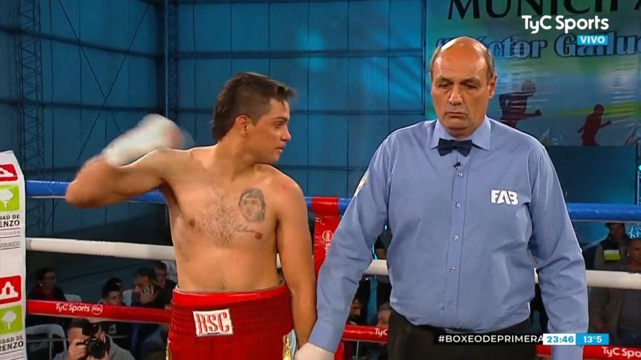 Triunfo por KO de Gabriel “El Terrible” Corzo – Botineros